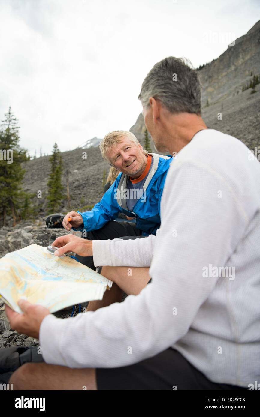 Hikers map hi-res stock photography and images - Alamy