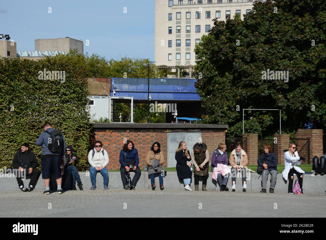 The queue to pay respects to the Queen in the Palace of Westminster ...