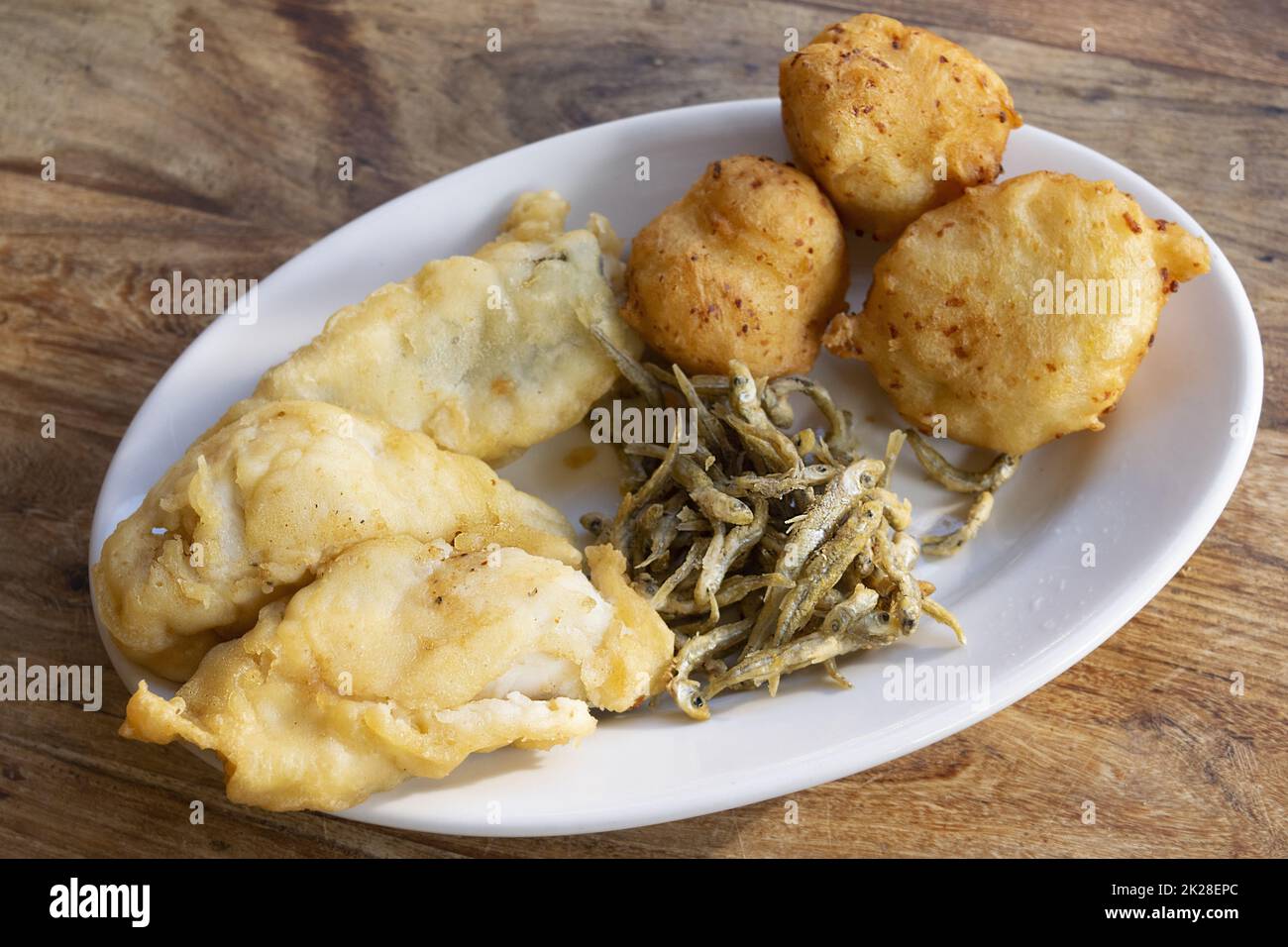 mixed fried fish Stock Photo - Alamy