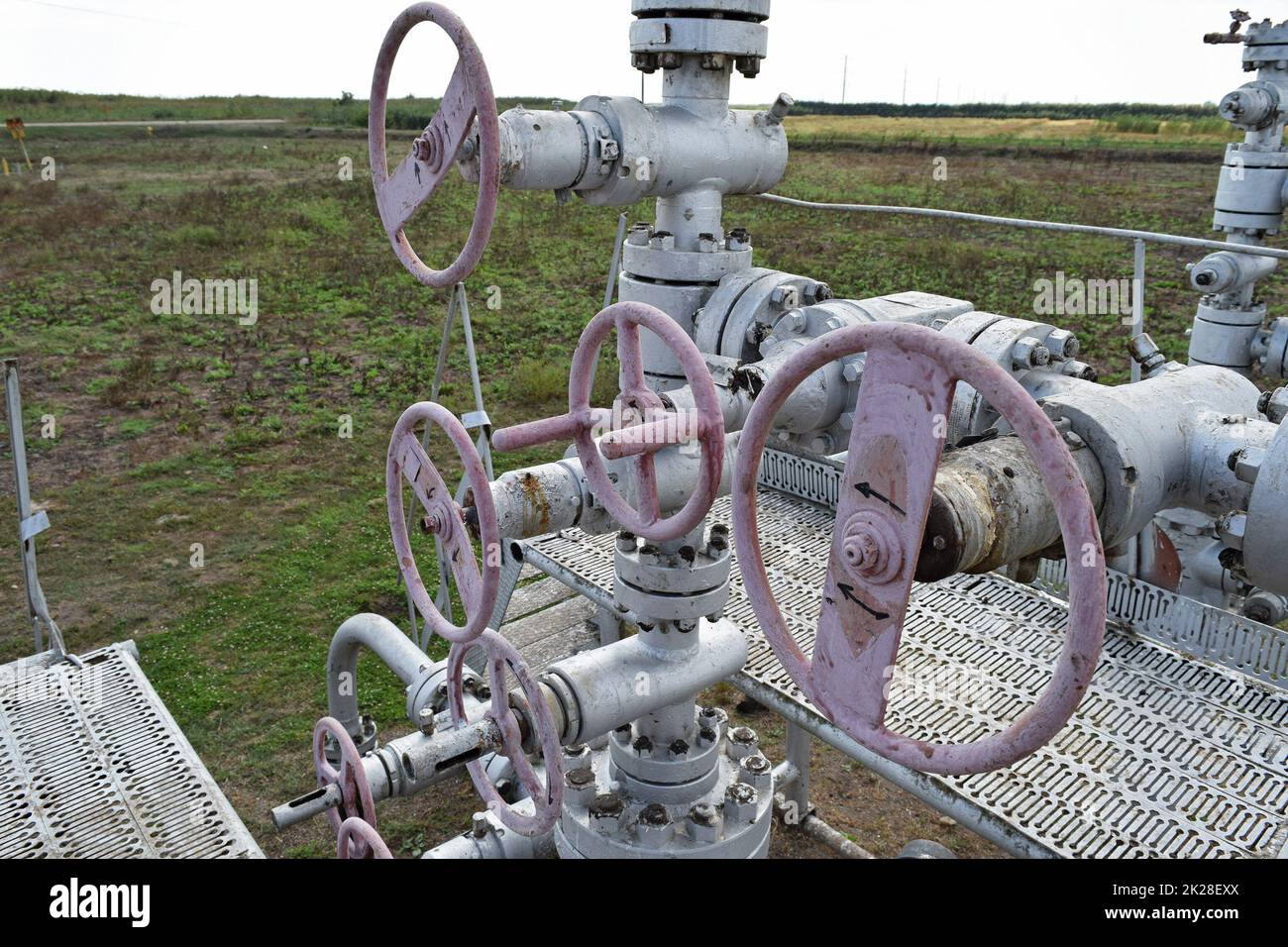 Equipment of an oil well Stock Photo - Alamy