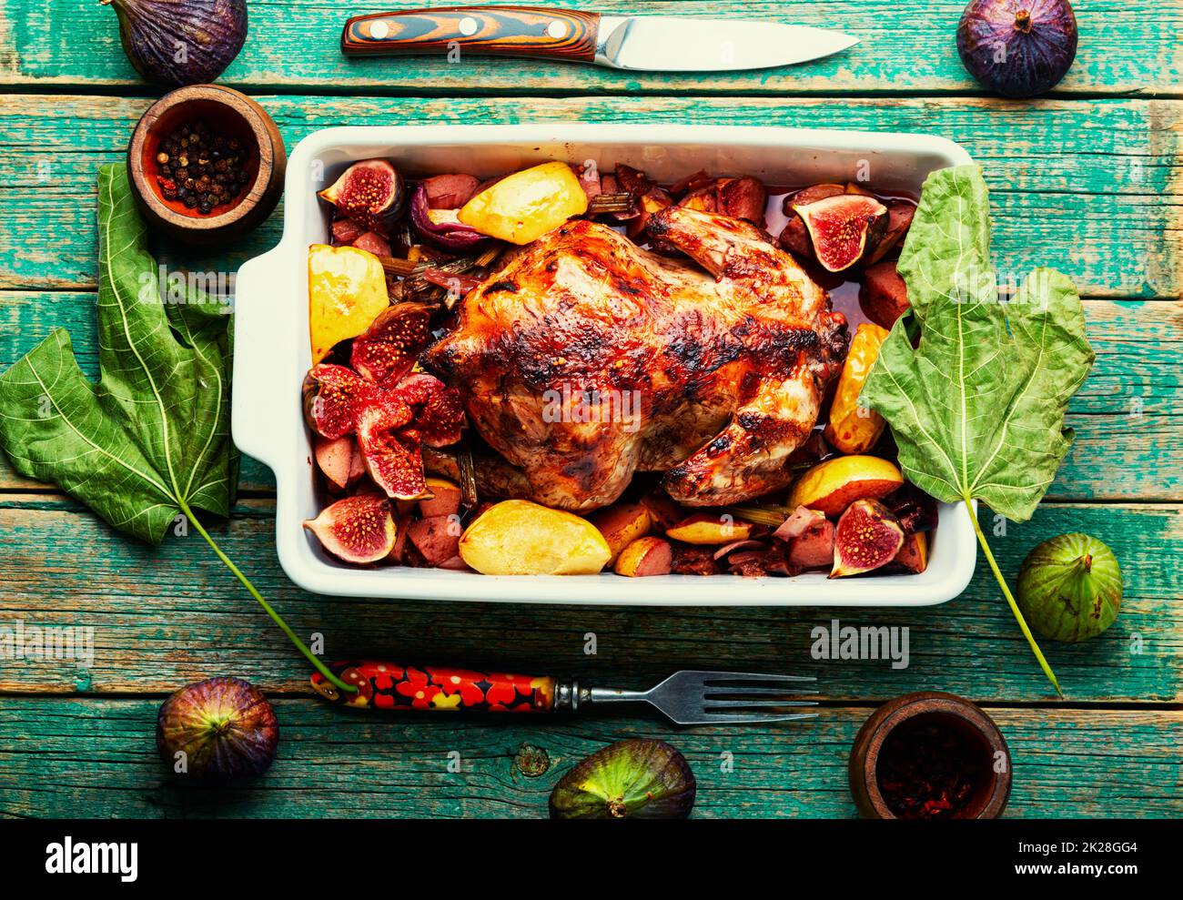 White partridge chicken hi-res stock photography and images - Alamy