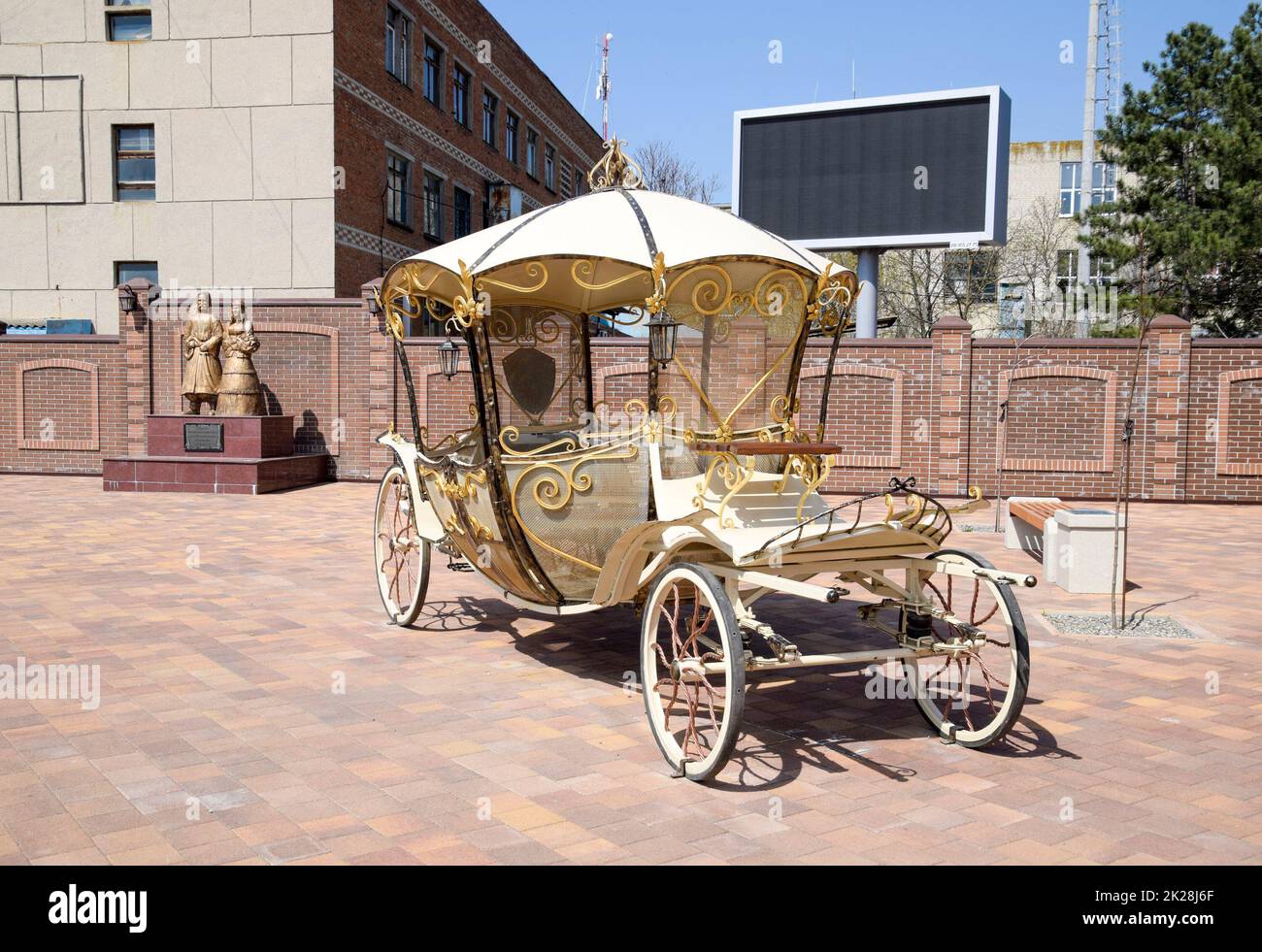 Beautiful decoration on building hi-res stock photography and images ...