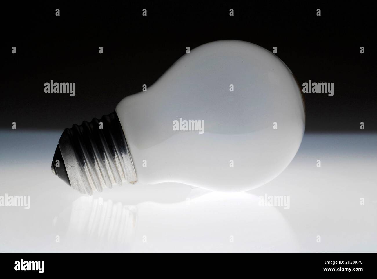 Studio shot of a lightbulb in an abstract way Stock Photo - Alamy
