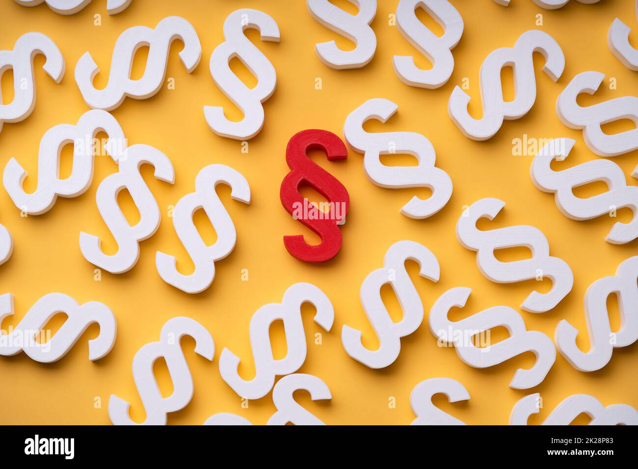 Red Paragraph Sign Surrounded With White Paragraph Sign Stock Photo - Alamy