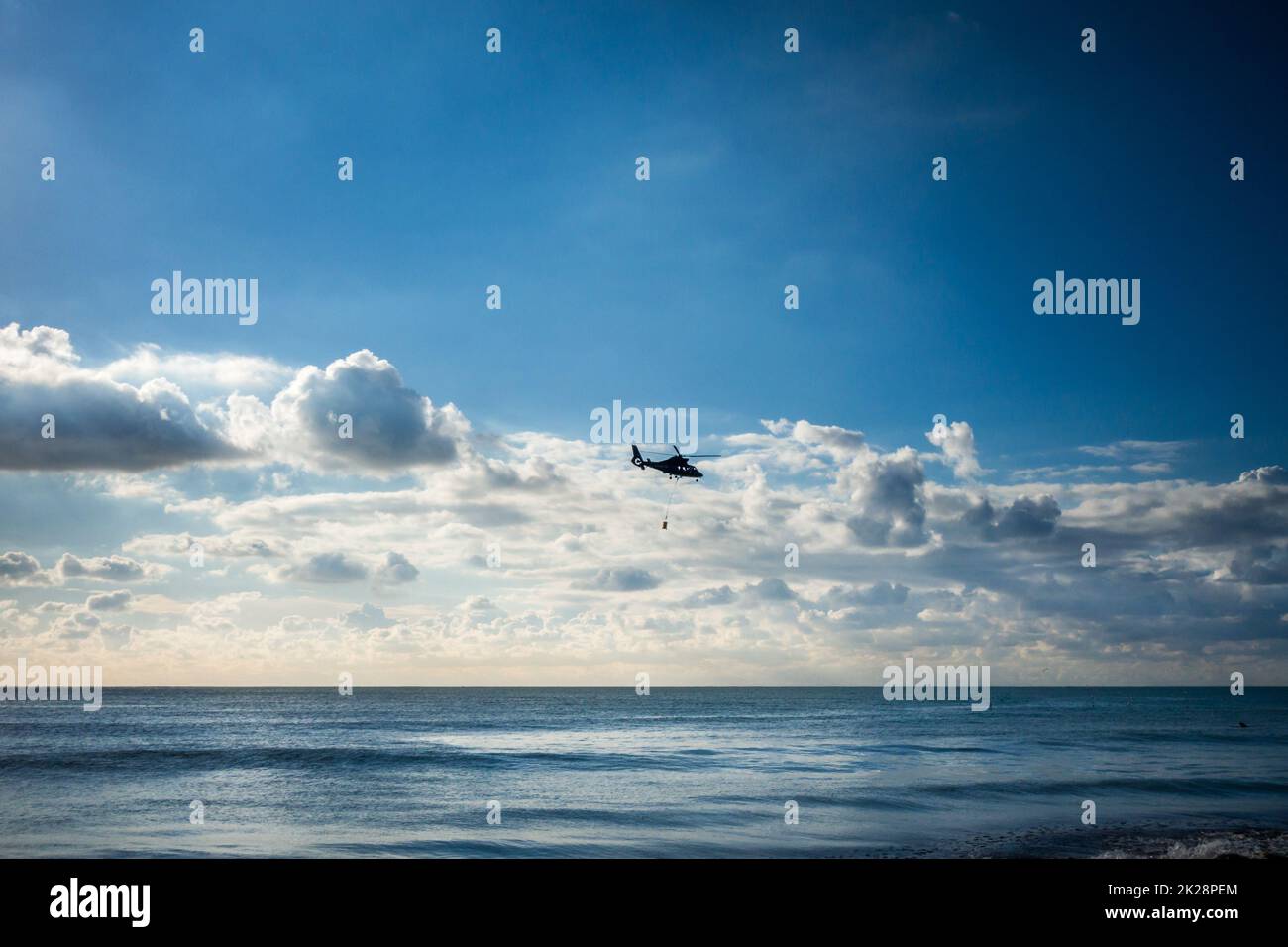 Helicopter on beach hi-res stock photography and images - Alamy