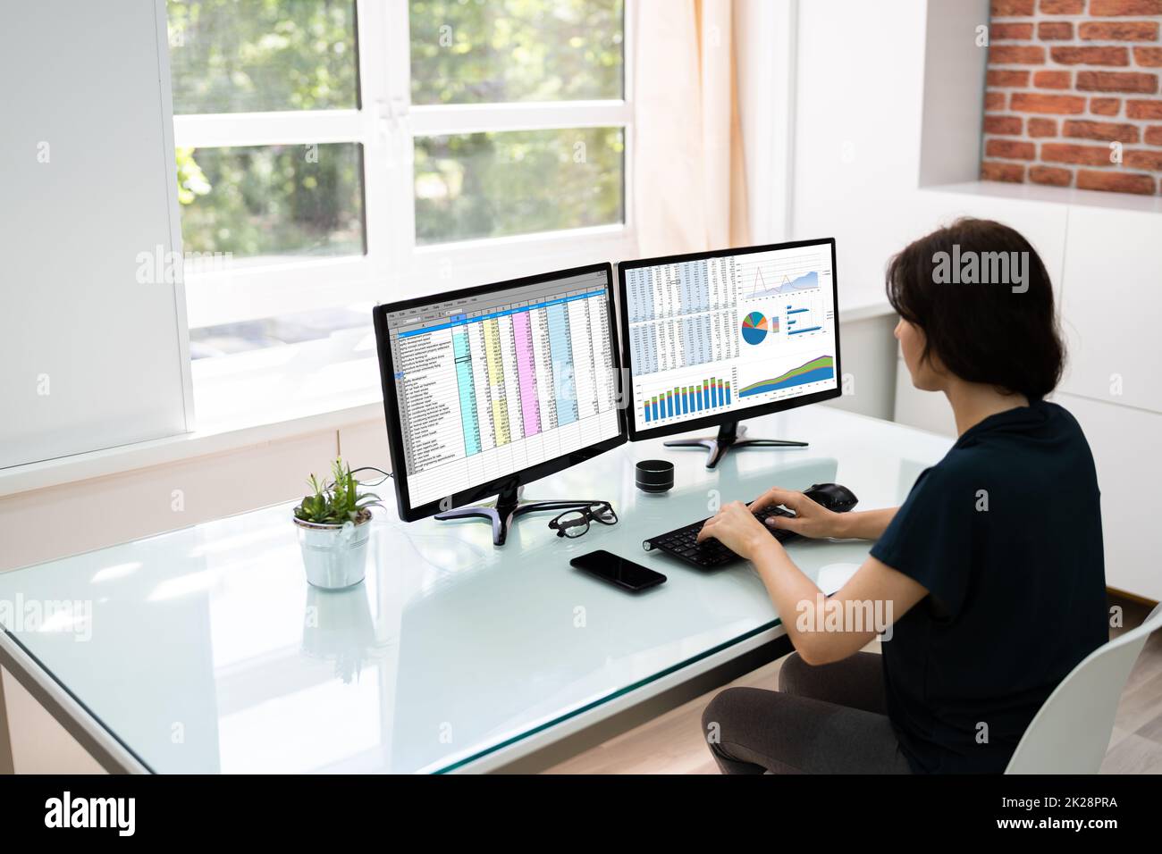 Financial spreadsheet background hi-res stock photography and images ...