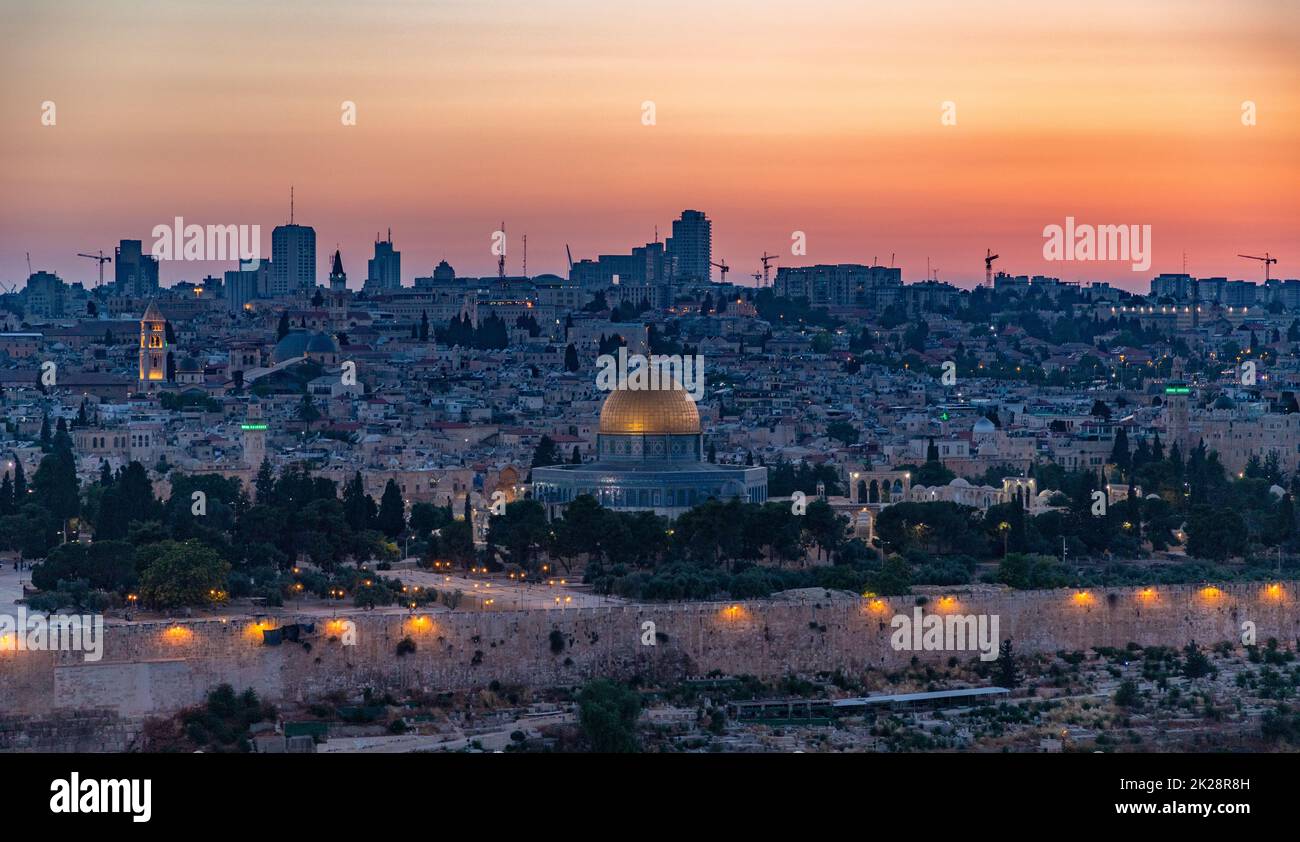 Temple mount jerusalem sunset hi-res stock photography and images - Alamy