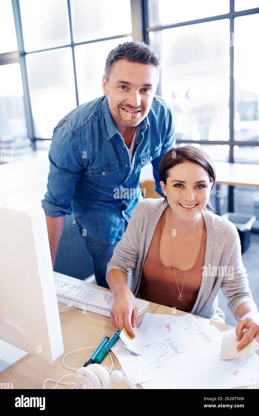 Two papers hi-res stock photography and images - Alamy
