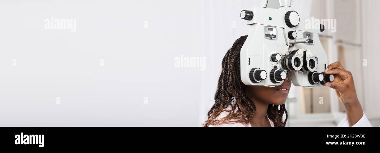 Medical exam african american hi-res stock photography and images - Alamy