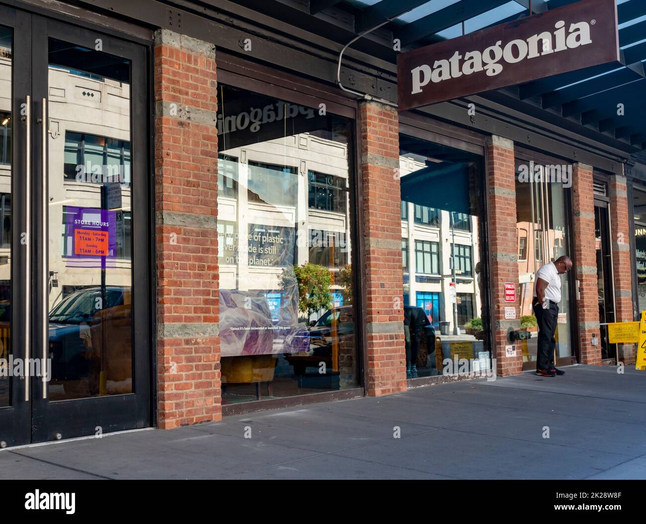 Patagonia retail clothing store hi-res stock photography and images - Alamy