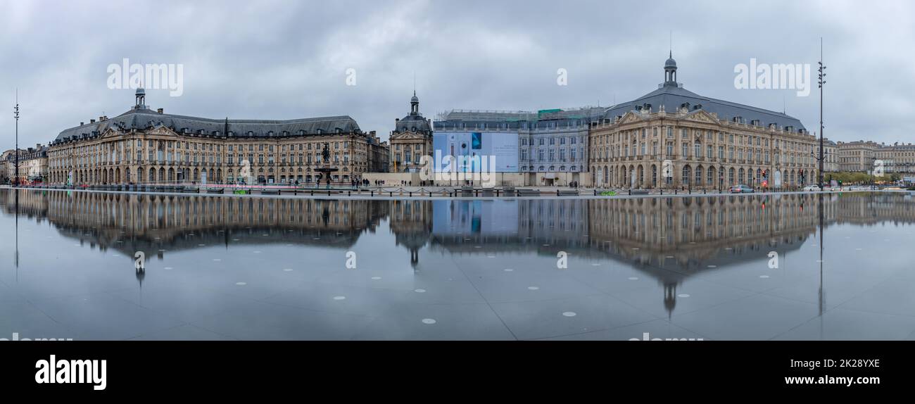 Panorama place de la hi-res stock photography and images - Alamy