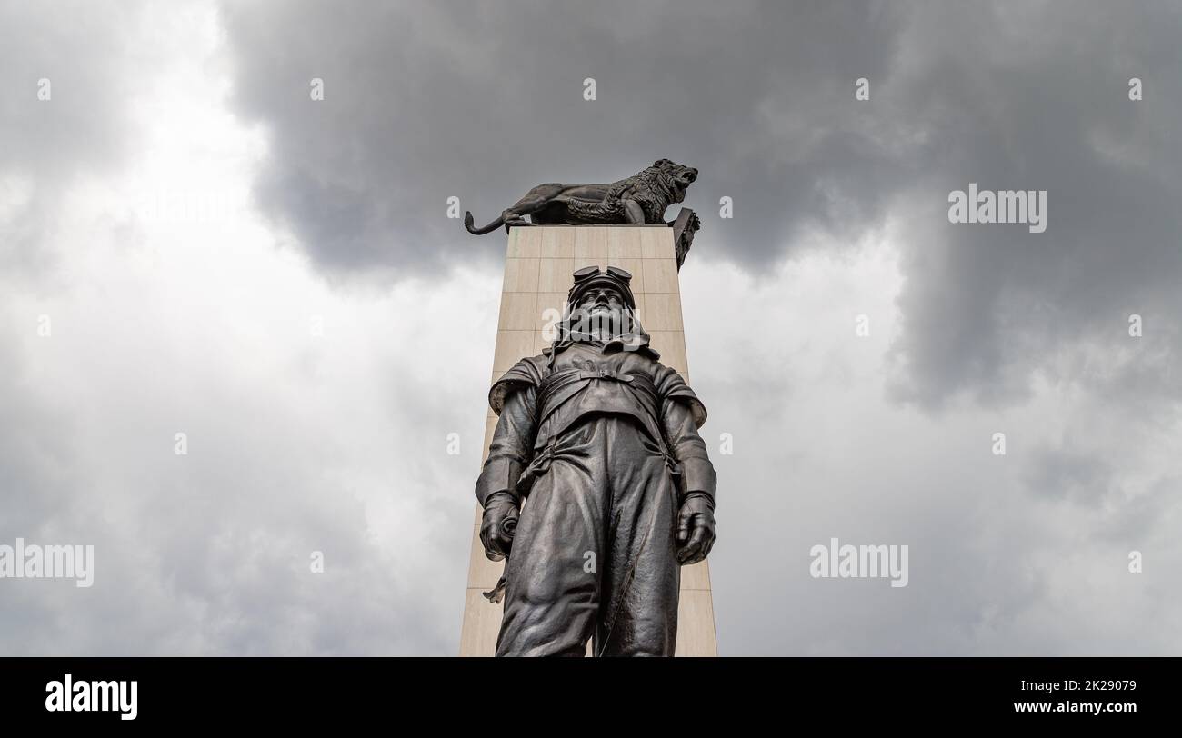 Statue of General Milan Rastislav Stefanik Stock Photo - Alamy