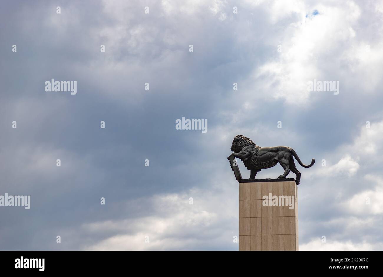 Statue of General Milan Rastislav Stefanik Stock Photo - Alamy