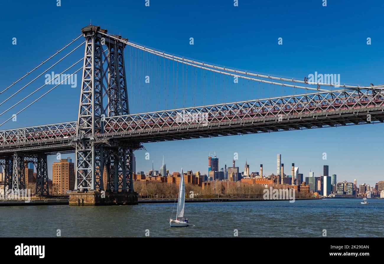 Williamsburg Bridge I Stock Photo - Alamy