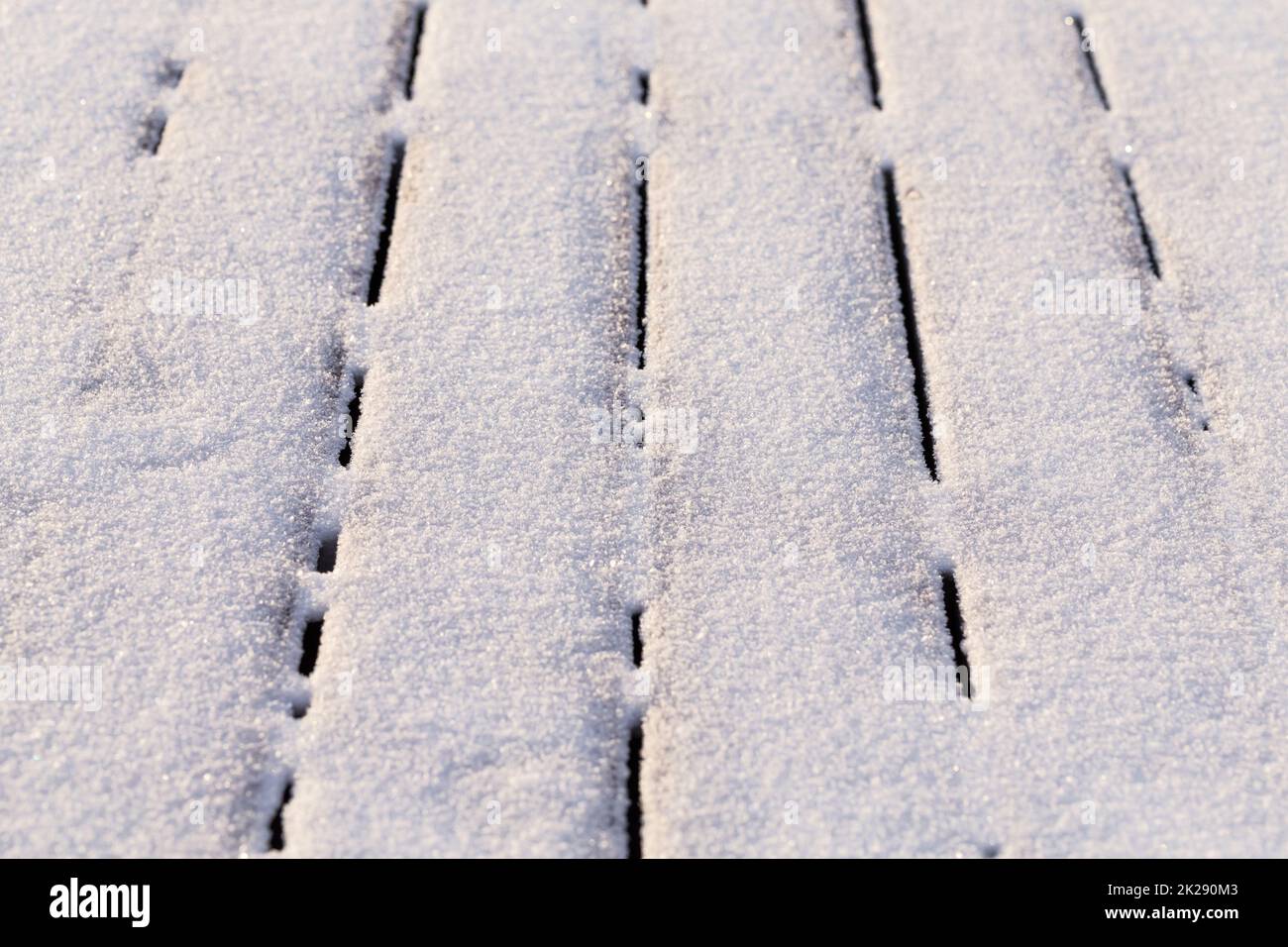Old wood texture with snow hi-res stock photography and images - Alamy