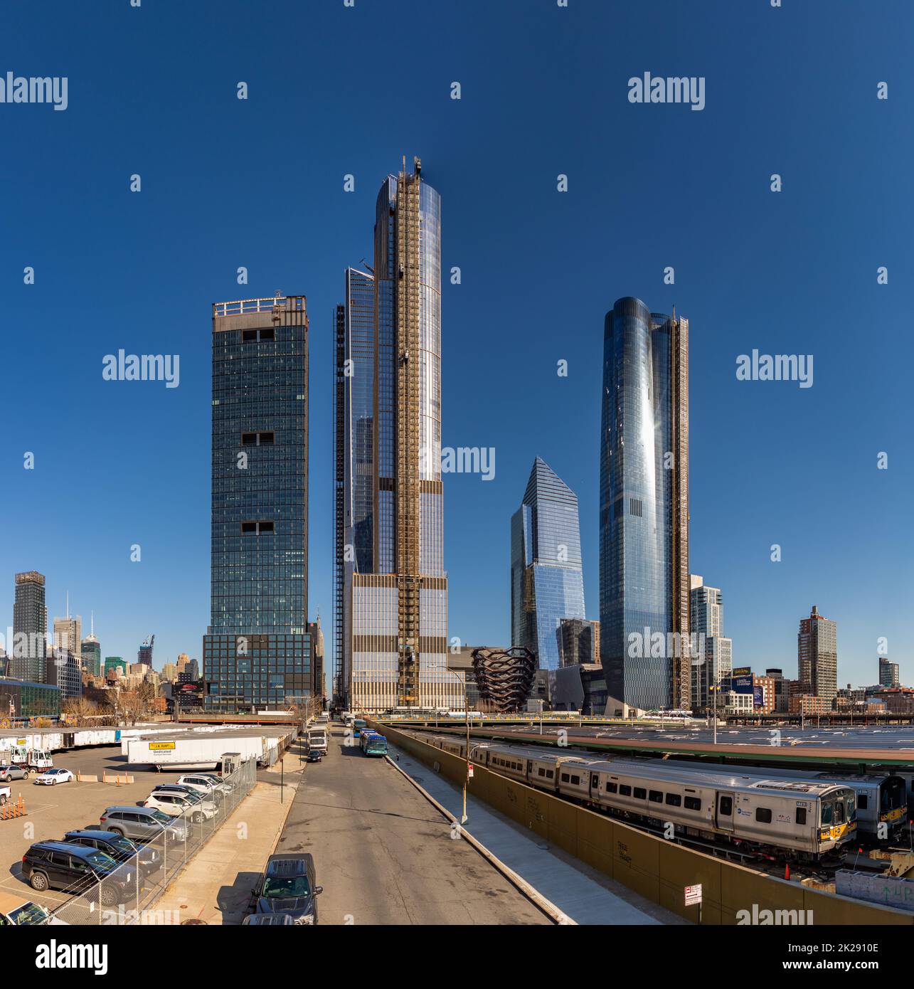 Hudson train yards hi-res stock photography and images - Alamy