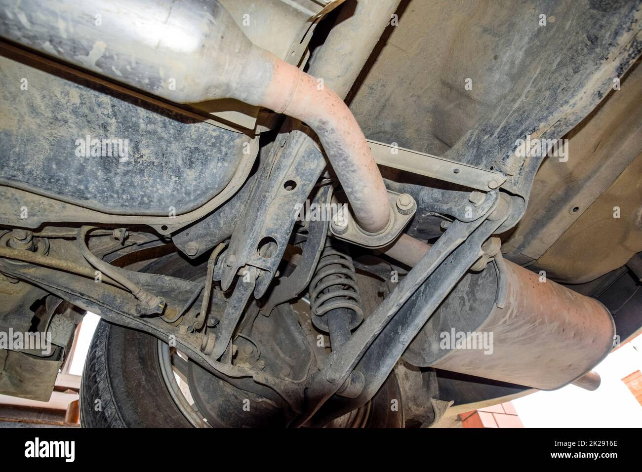 Car bottom hi-res stock photography and images - Alamy