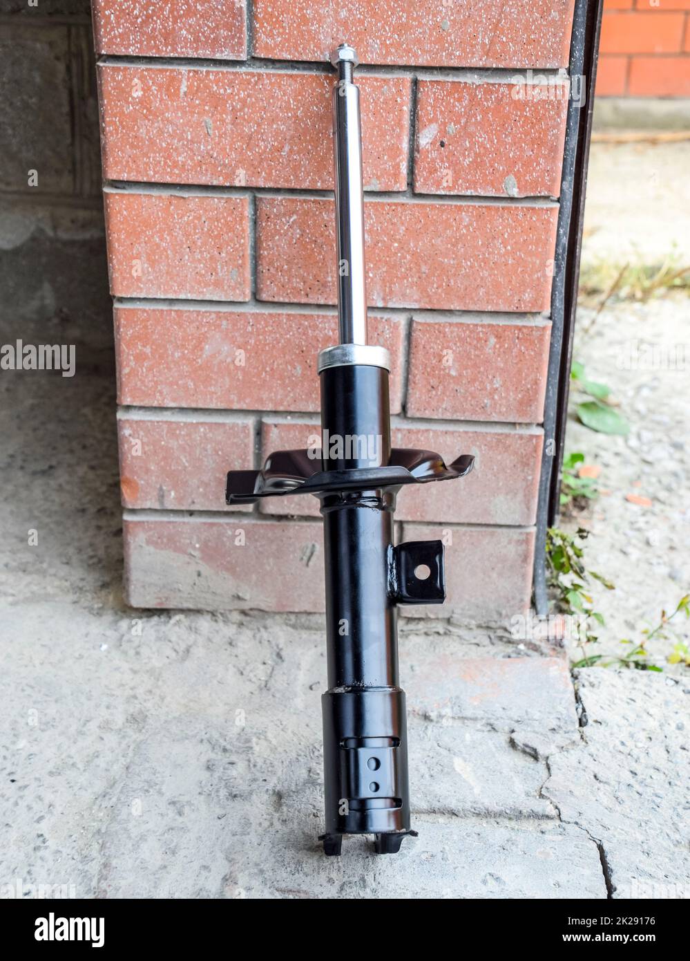 Race car spring suspension hi-res stock photography and images - Alamy