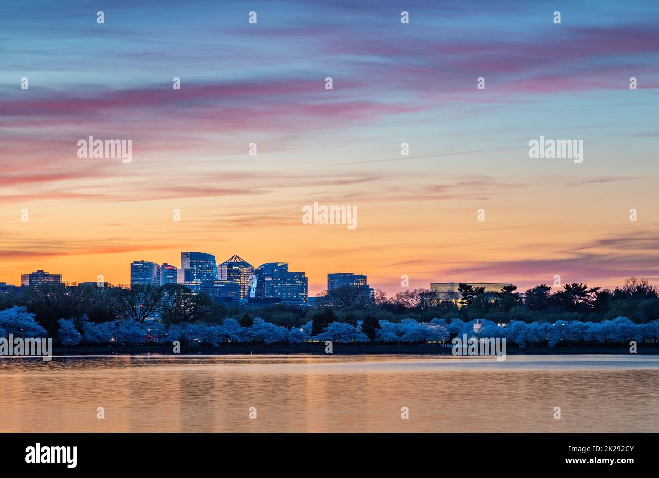 Rosslyn business district hi-res stock photography and images - Alamy