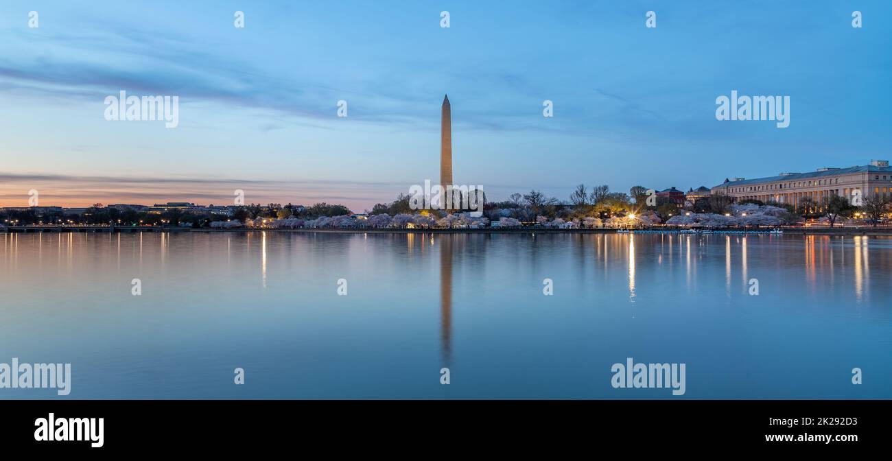 Tidal basin reflection hi-res stock photography and images - Alamy