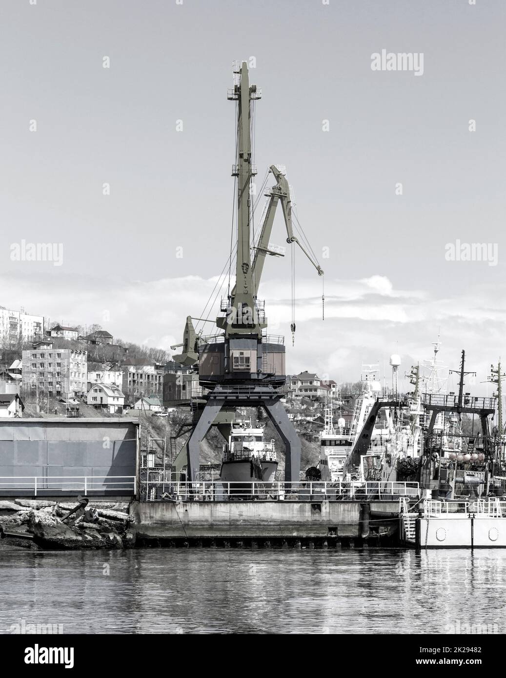 Bay crane hi-res stock photography and images - Alamy