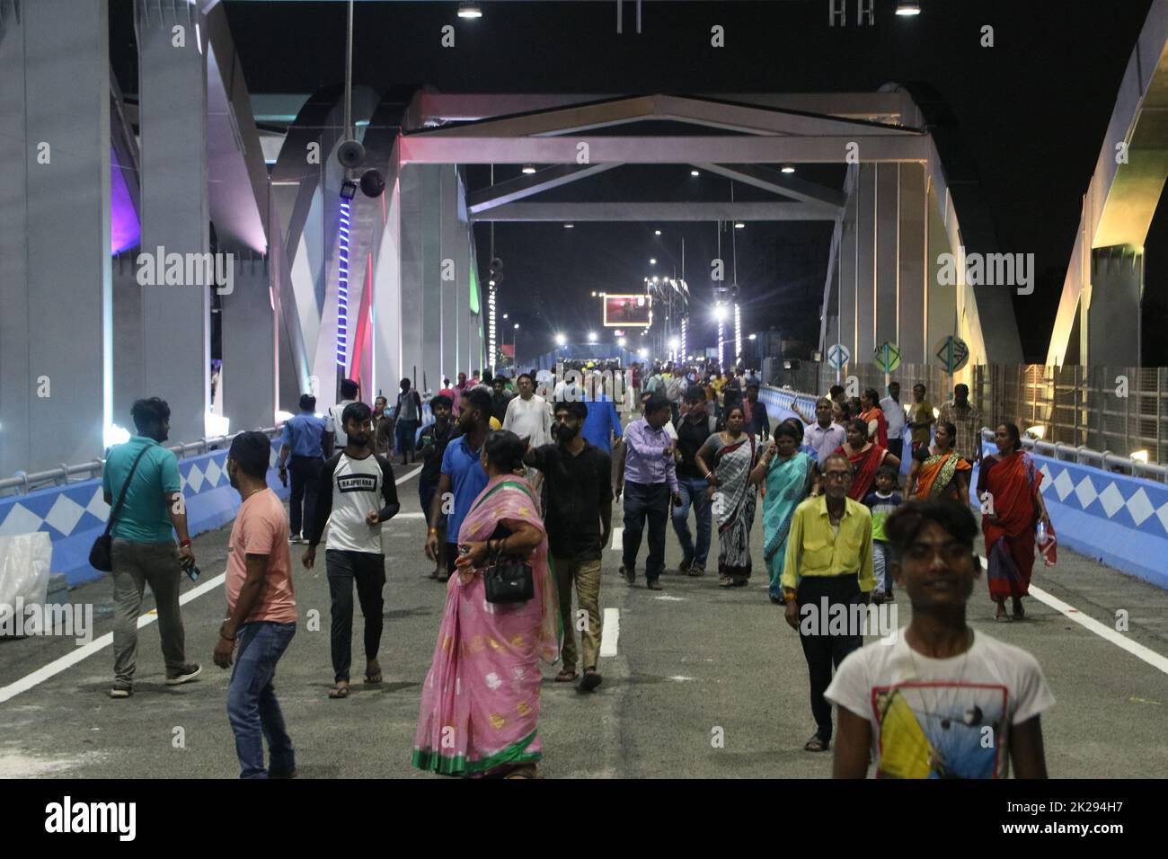 Kolkata, India. 22nd Sep, 2022. The newly-constructed Tala Bridge its ...