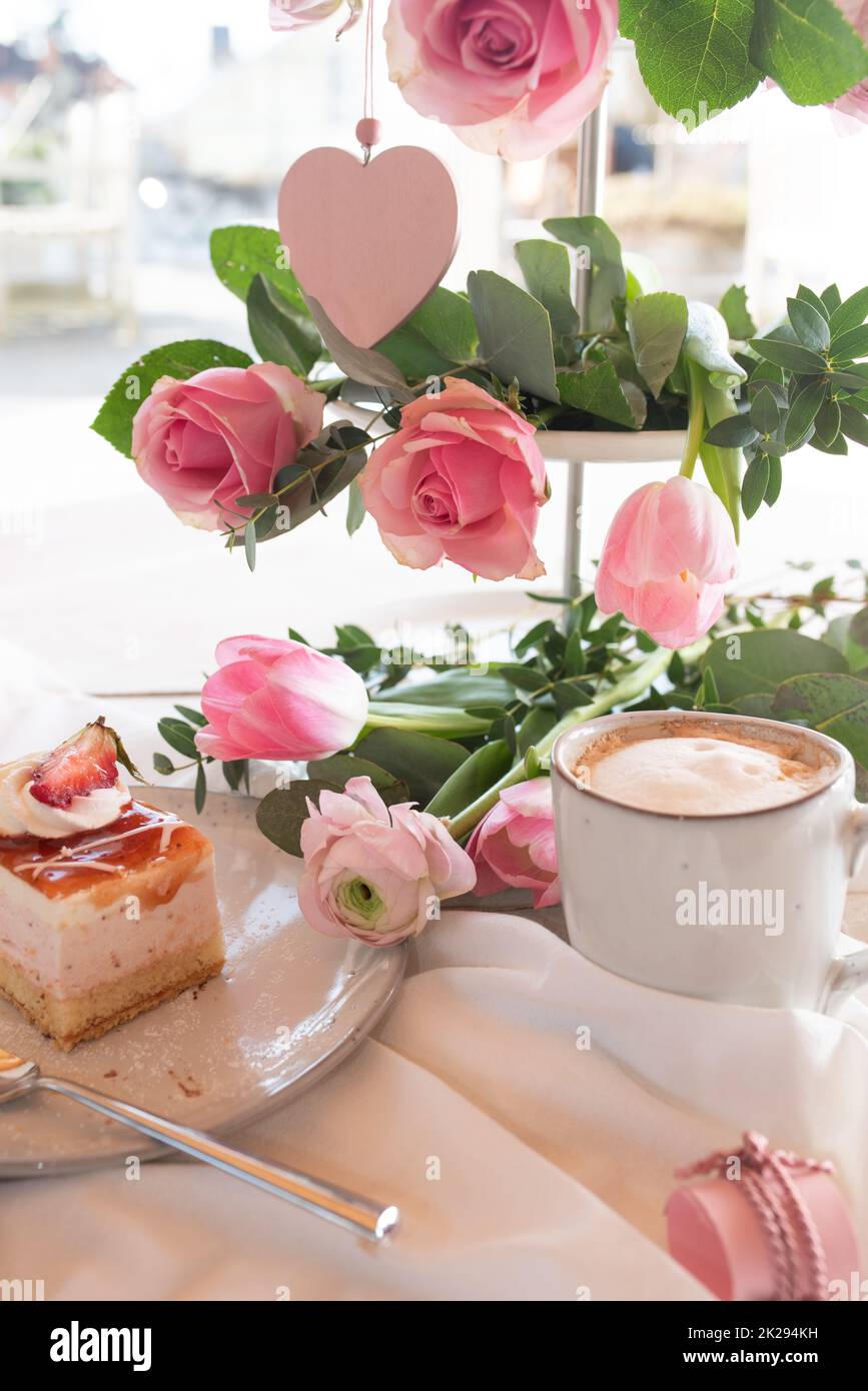 Coffee and cake for mothers day Stock Photo - Alamy