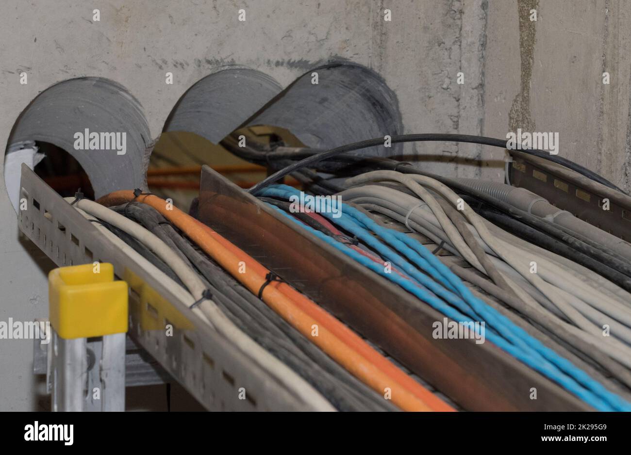 Cable tray hi-res stock photography and images - Alamy