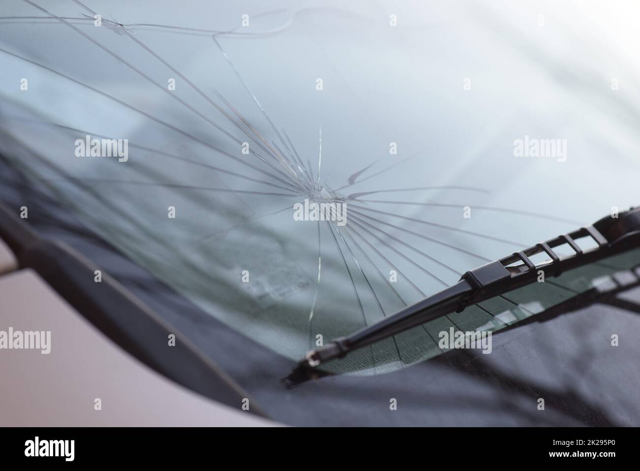 Breakage damage hi-res stock photography and images - Alamy