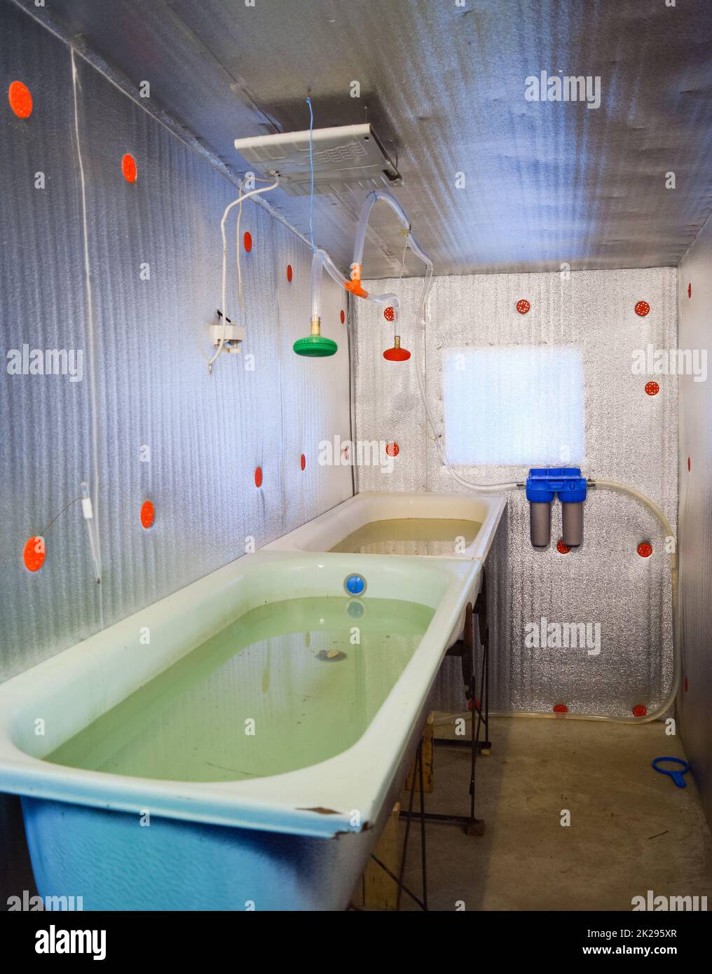 Indoor fish aquaculture system hi-res stock photography and images - Alamy
