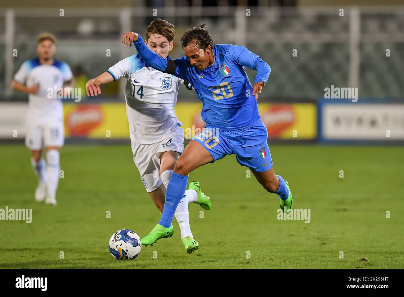 Emanuel Vignato (Italy U21)James Garner (England U21) during the Uefa ...