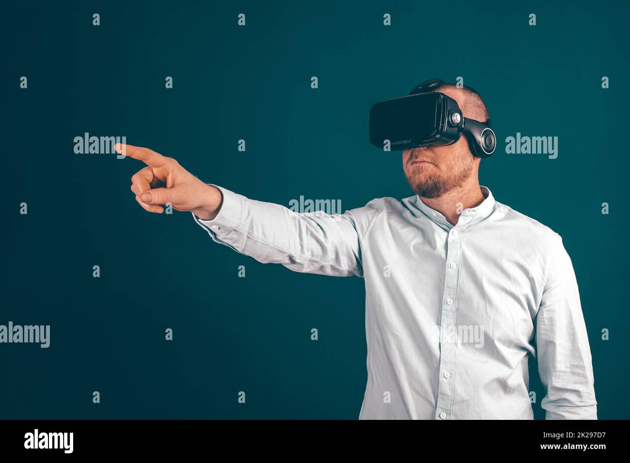 Metaverse Technology concept. Virtual augmented reality on social ... Metaverse Technology concept. Virtual augmented reality on social ...