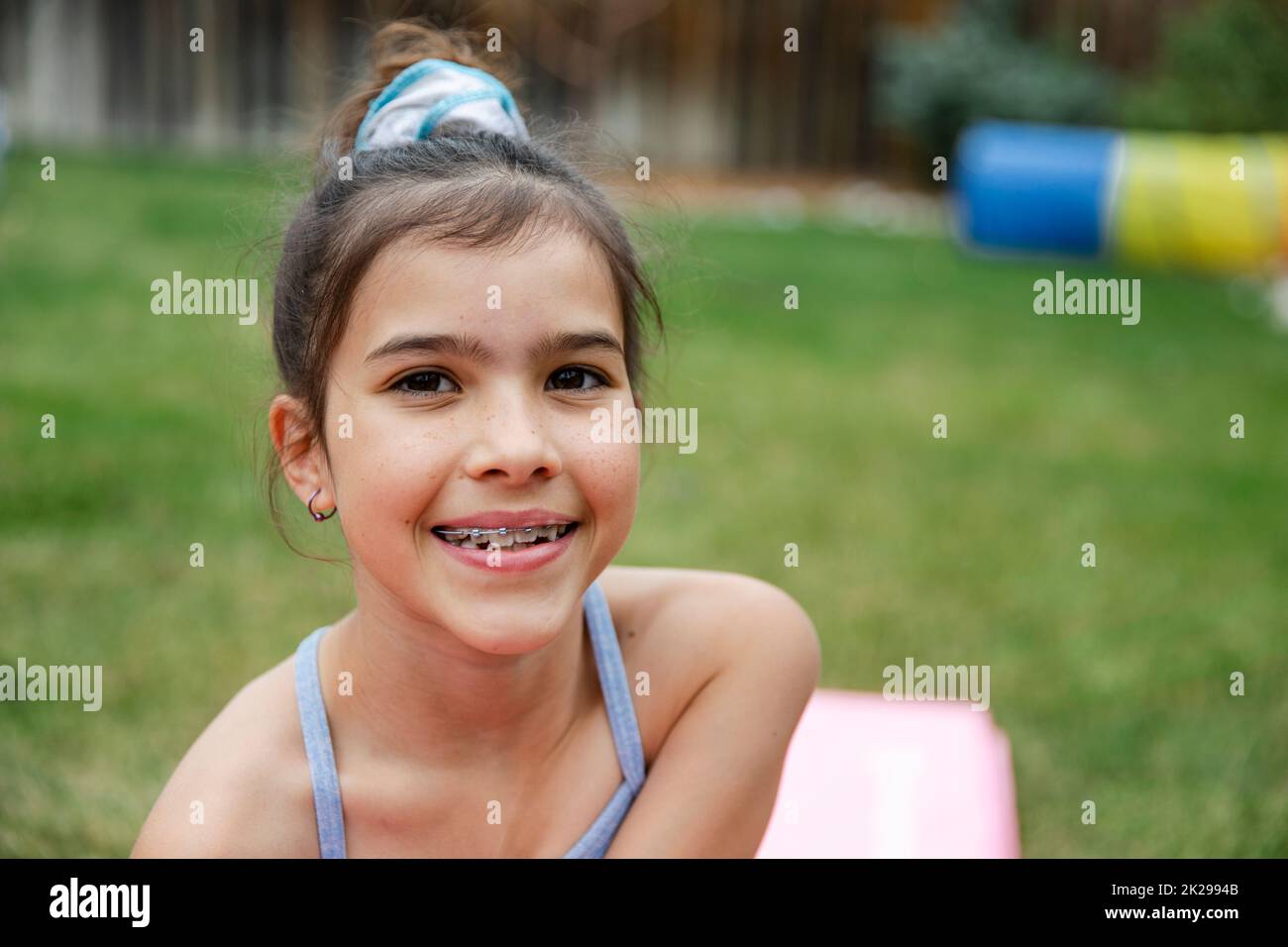 Preteen girl looking up in hi-res stock photography and images - Alamy