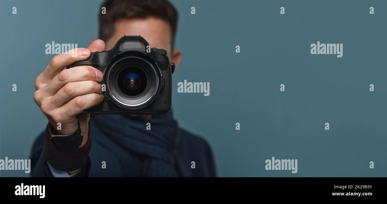 Photographer blue hi-res stock photography and images - Alamy
