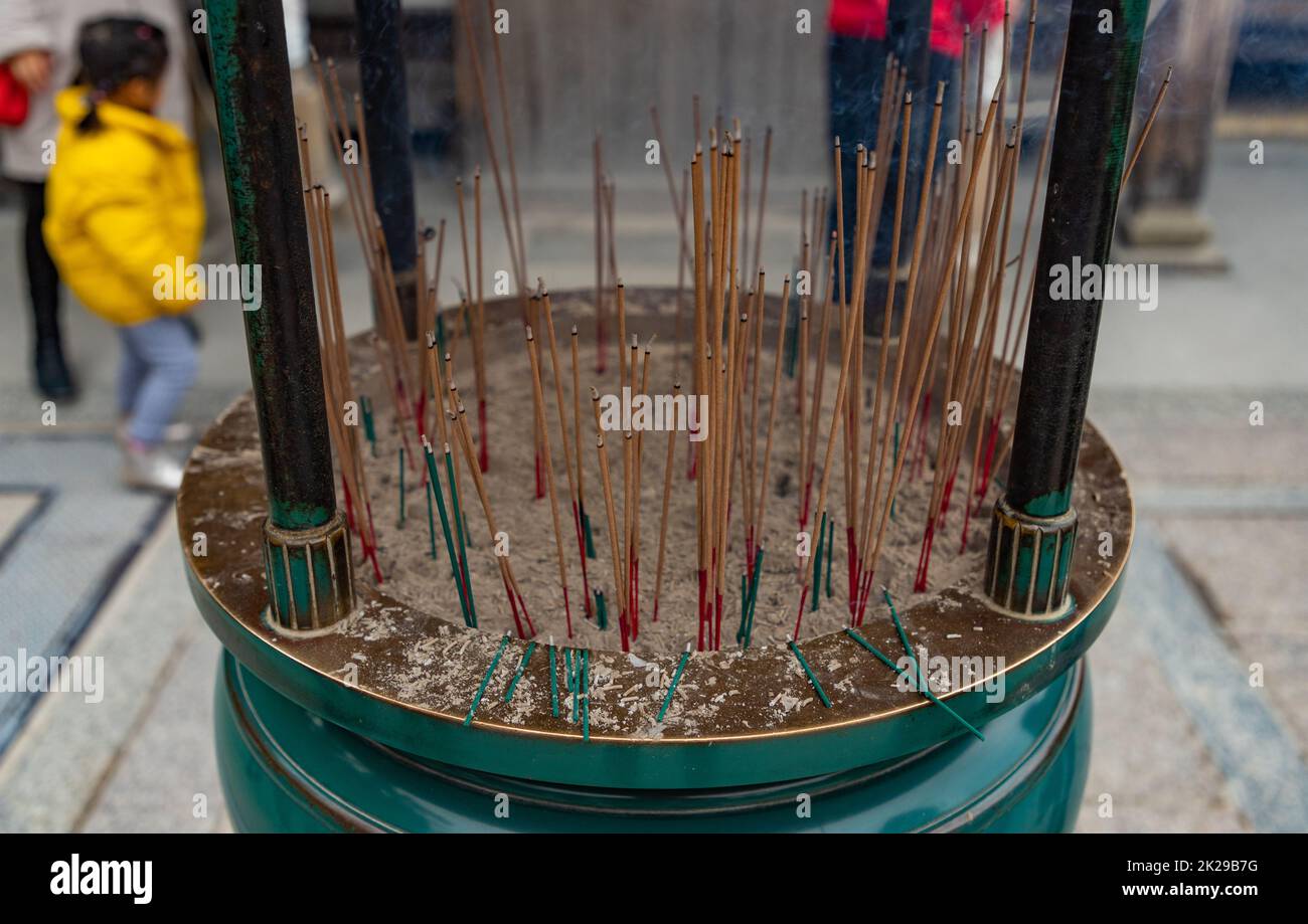 Incense burning hi-res stock photography and images - Alamy