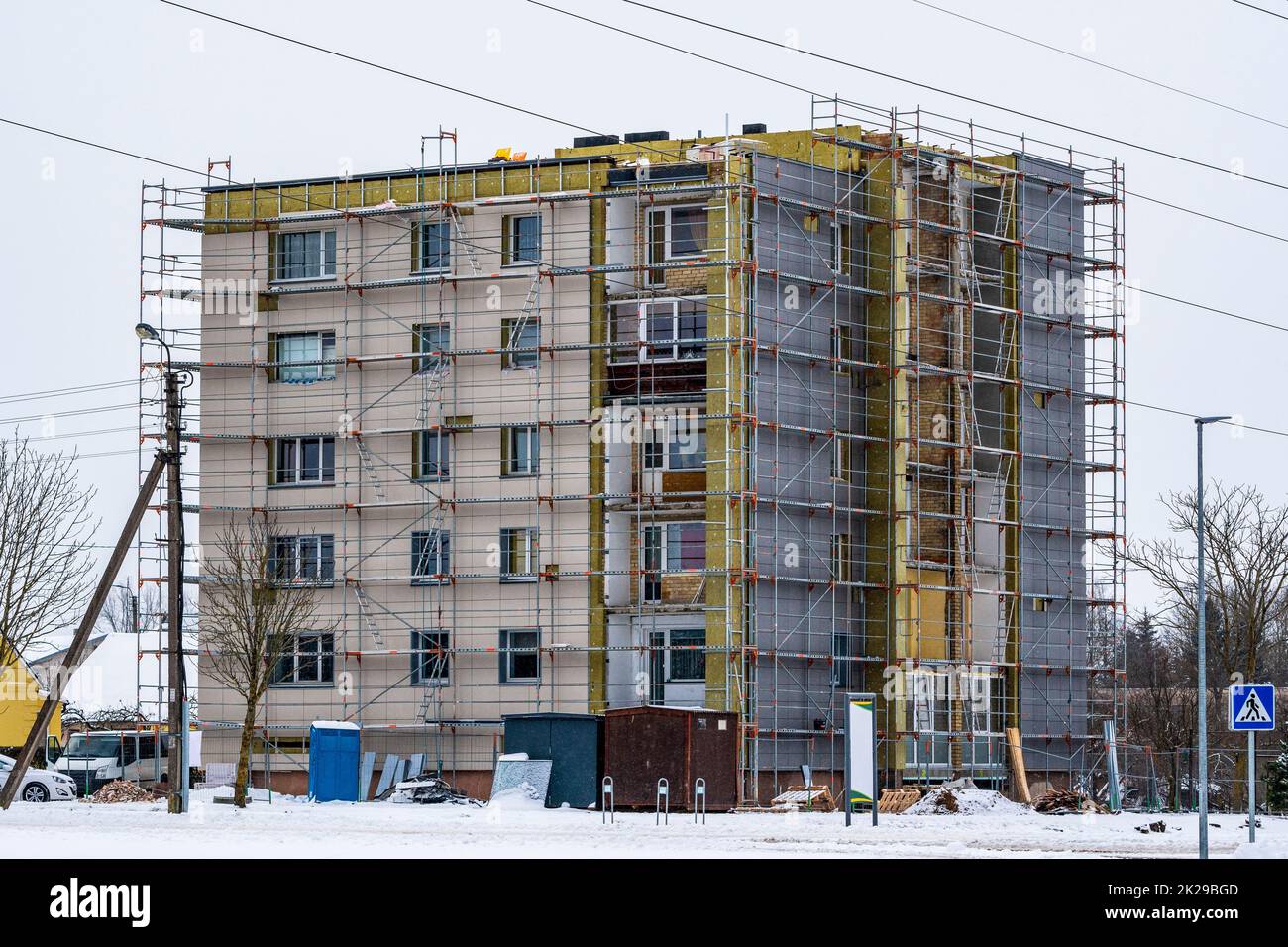 Insulation facade of multistory residential building Stock Photo - Alamy