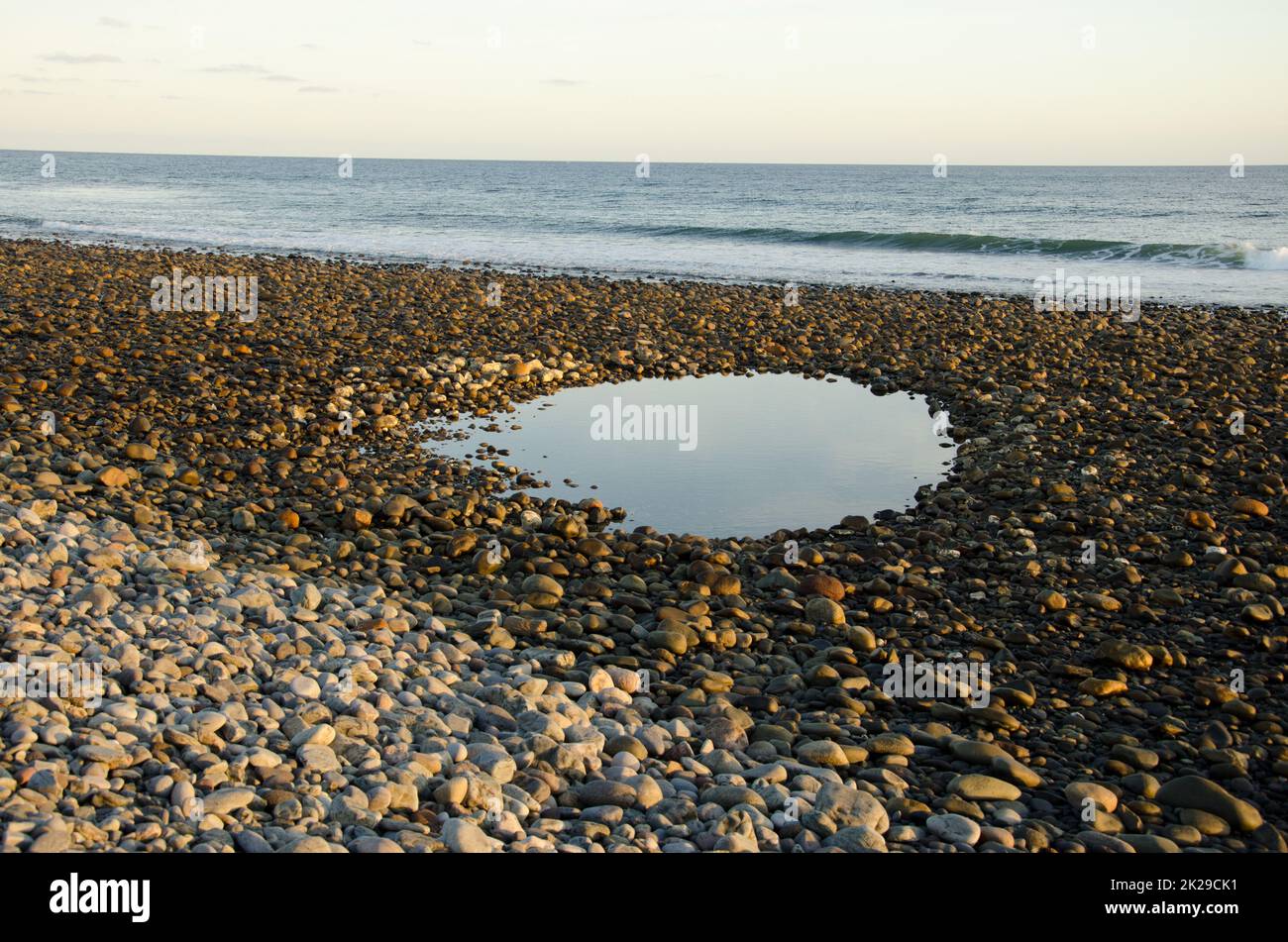 Puddles sea water on rocky hi-res stock photography and images - Alamy