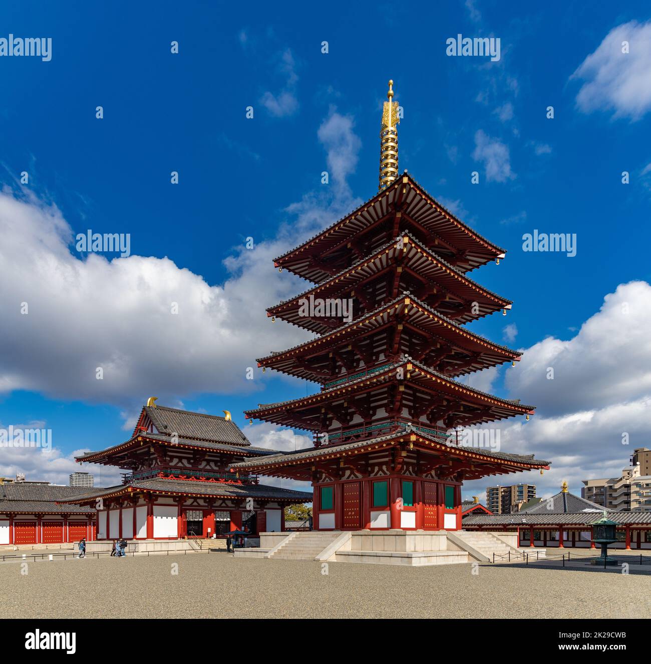 Shitenno-ji Temple XIV Stock Photo - Alamy