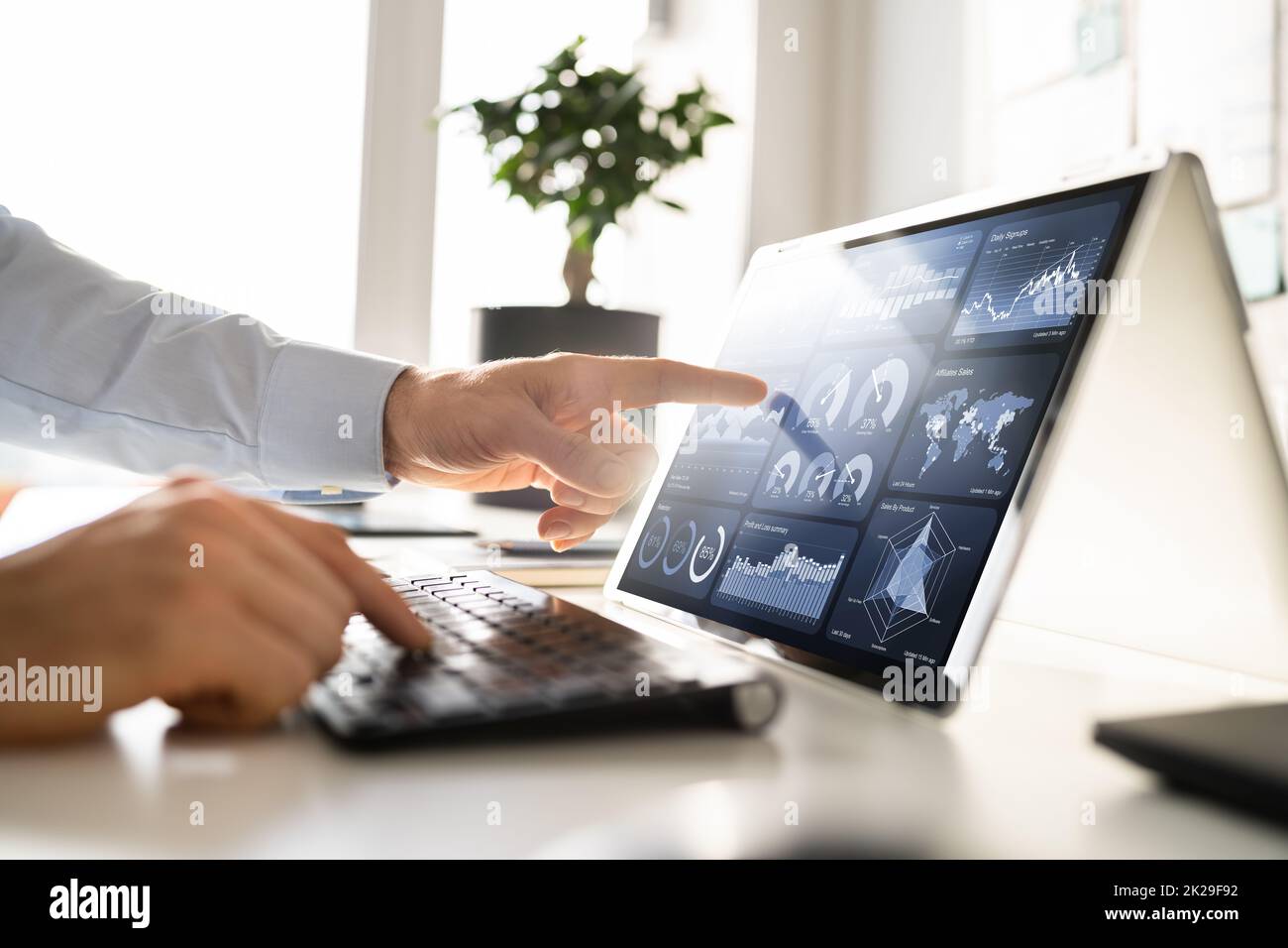 KPI Analytics Dashboard And Graph Stock Photo - Alamy KPI Analytics Dashboard And Graph Stock Photo - Alamy