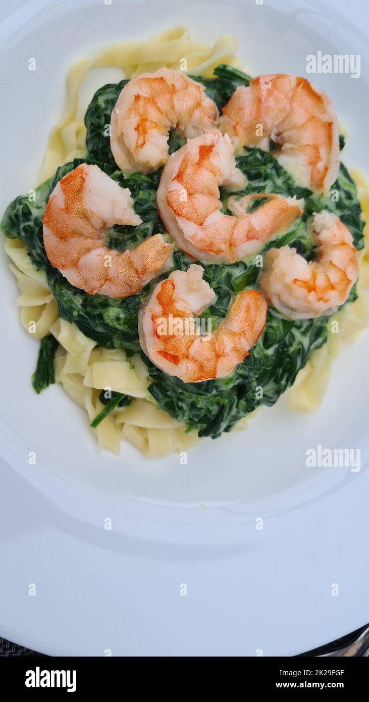 Shrimp Fetticcin Pasta. Italian pasta with shrimp Stock Photo - Alamy