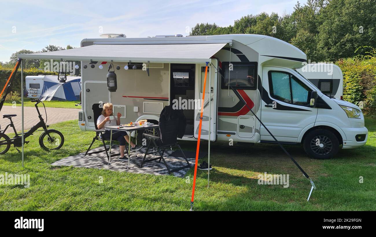 Motorhome Cottage Campervan Open Awning Stock Photo - Alamy