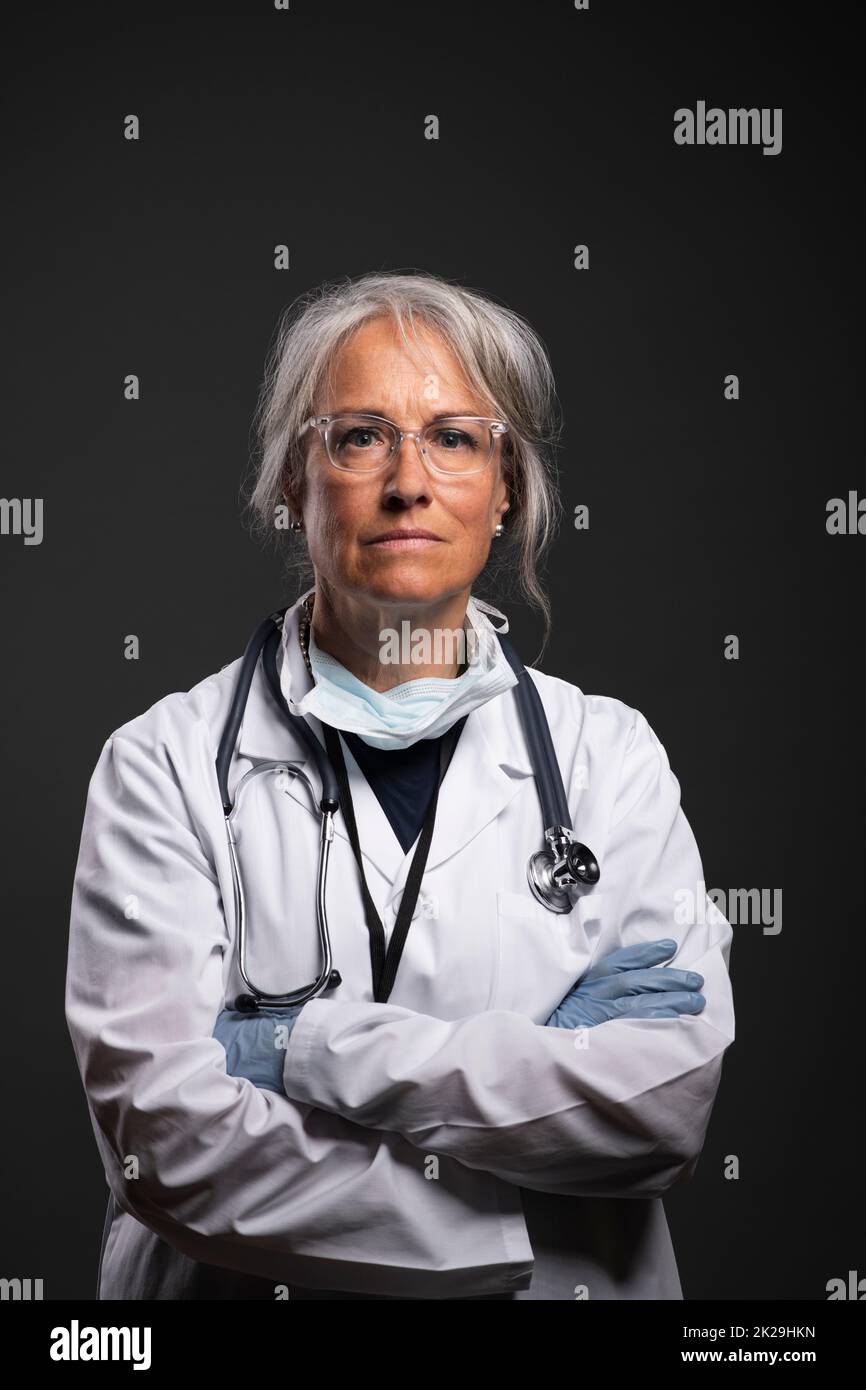 Arms around neck hi-res stock photography and images - Alamy