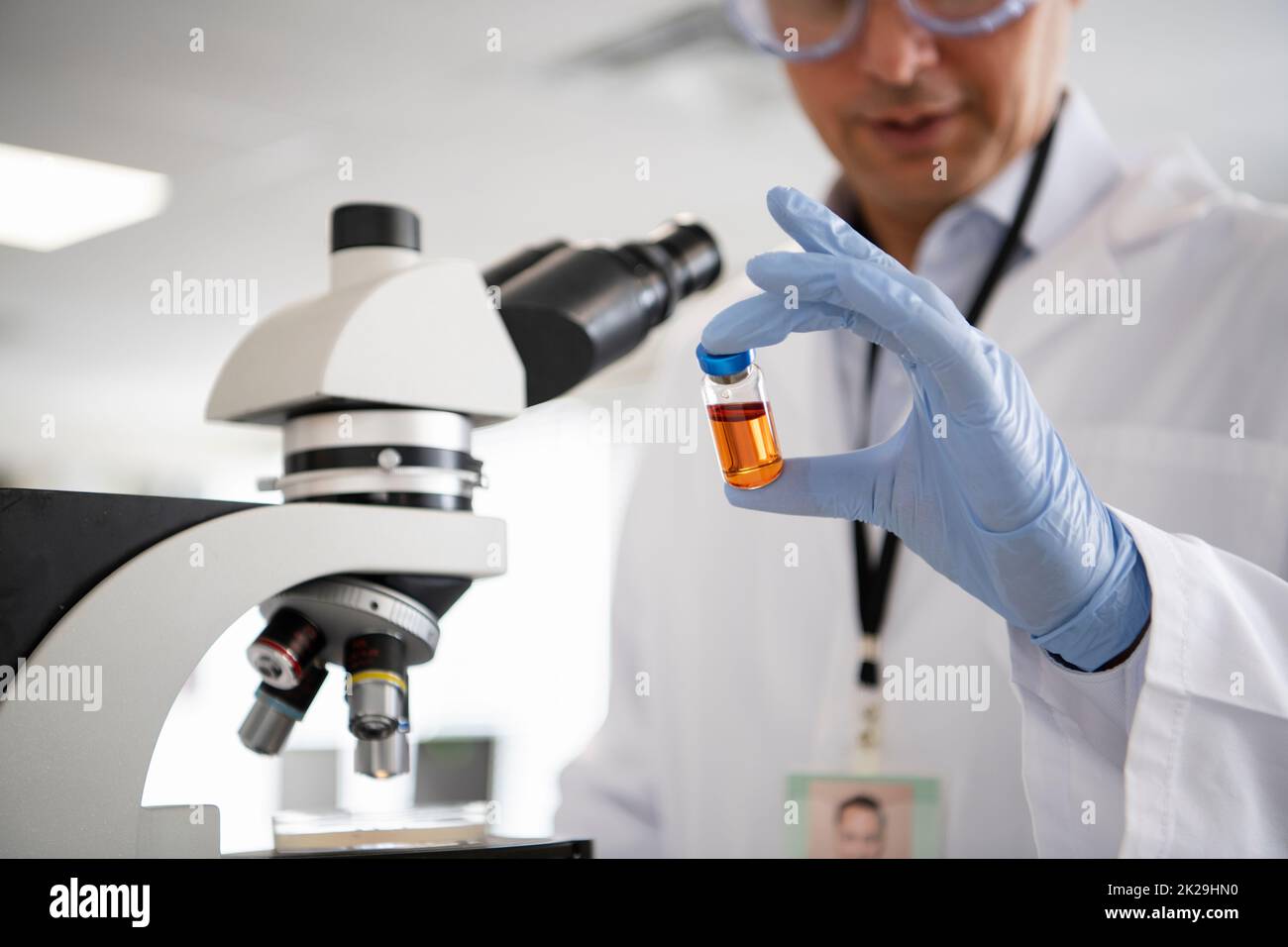 Laboratory vial hi-res stock photography and images - Alamy