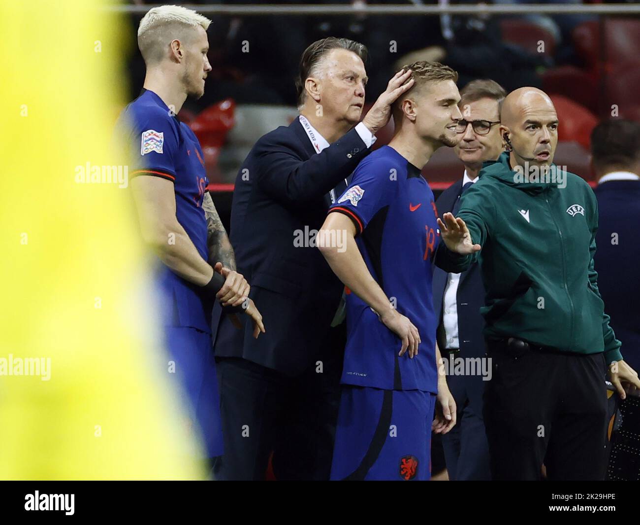 WARSAW - (lr) Holland coach Louis van Gaal, Kenneth Taylor of Holland ...