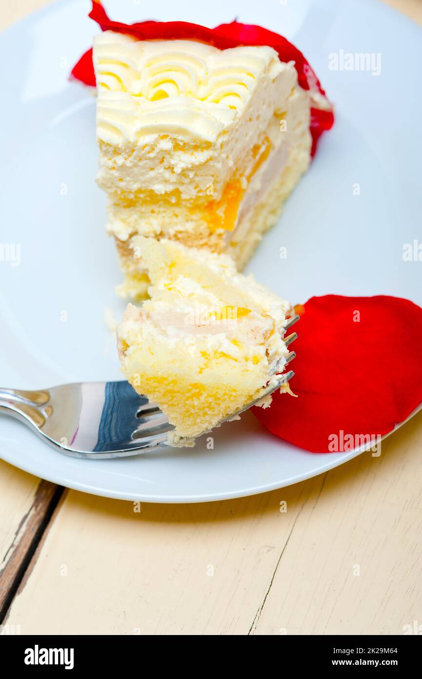 whipped cream mango cake Stock Photo - Alamy