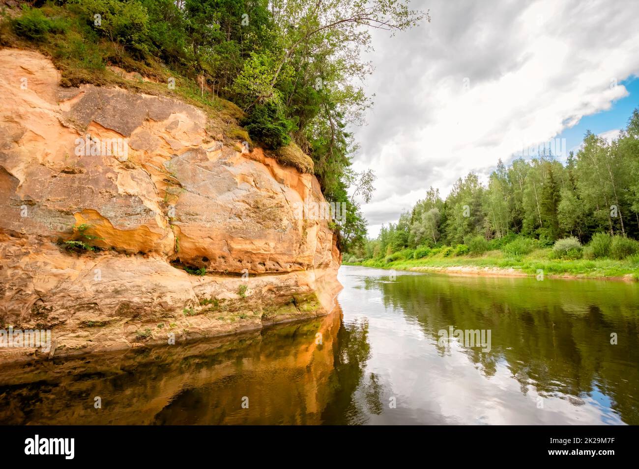 Eagle Cliffs in the valley of the Gauja river Stock Photo - Alamy