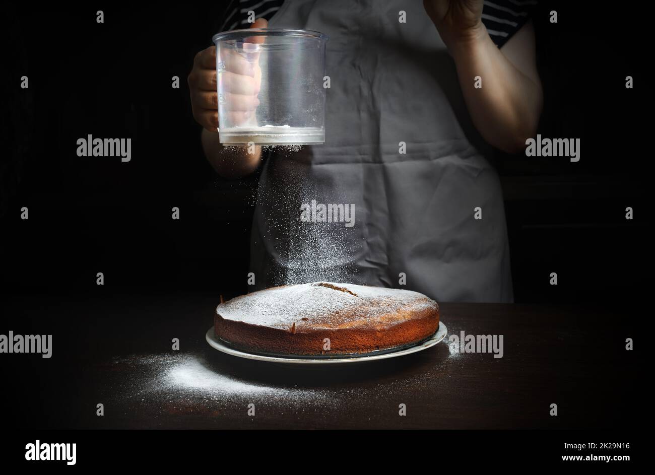 Female cake making hi-res stock photography and images - Alamy