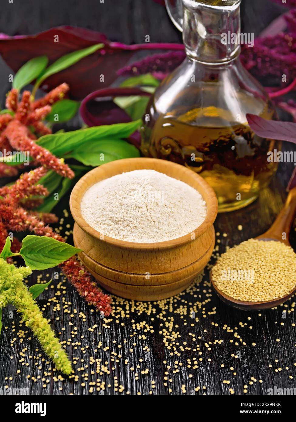 Flour and oil hi-res stock photography and images - Alamy