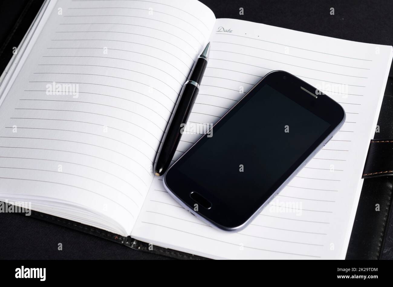 Open phone book hi-res stock photography and images - Alamy