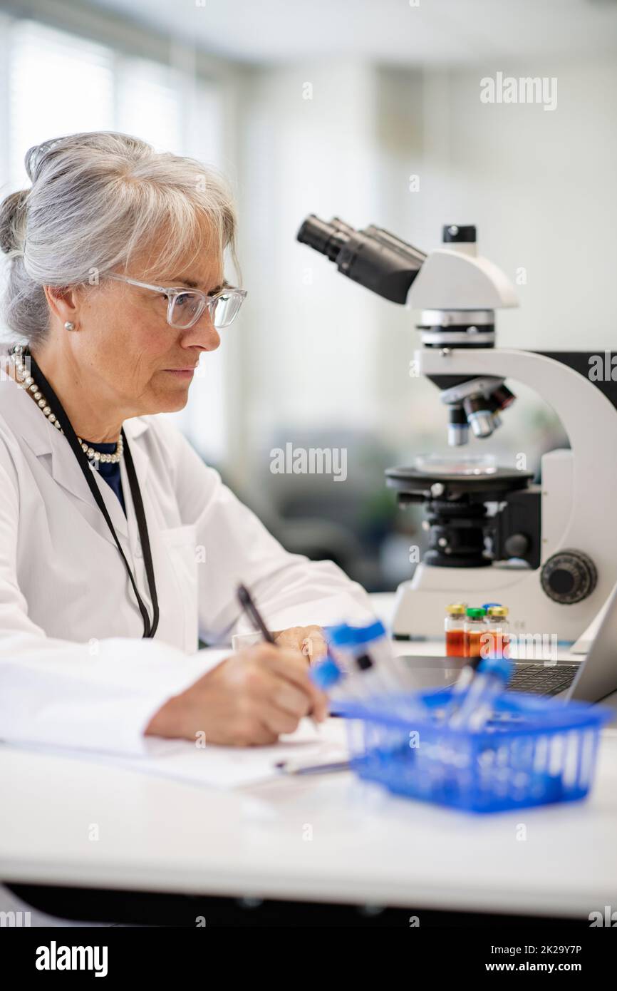 Samples of writing hi-res stock photography and images - Alamy